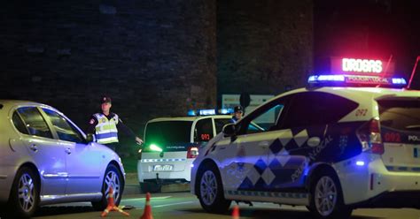 Un Conductor Huye Al Ver Un Control En La Autopista Pero Es Atrapado