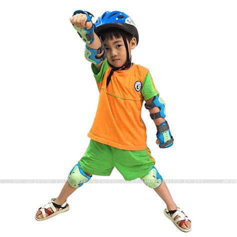 儿童套装防摔平衡车护膝骑车手肘运动护具滑板全套装备自行车头盔虎窝淘
