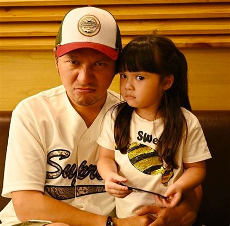 Gaya Kompak Gading Dan Gempi Yang Sukses Bikin Hati Adem 5