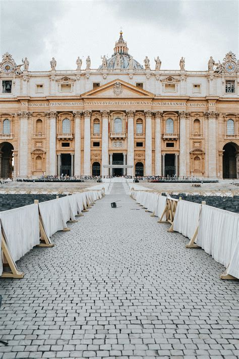 가톨릭교 건물 건축 경치 관광 기념물 낮 도시 도시 경관 도시 풍경 도시의 돌 라지오 랜드마크 로마 로마 뷰 문화 문화 유산 바티칸 방문자