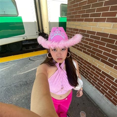 Sarah Ssarah Taylorr On Threads