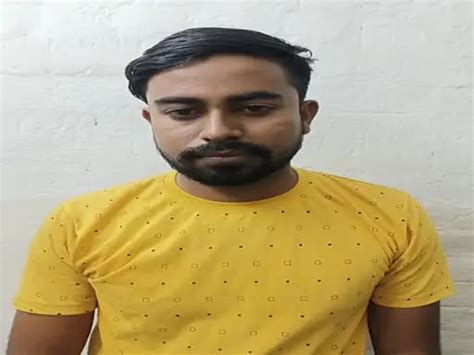 लव सेक्स फिर शादी से इंकार युवती से पहले की दोस्ती फिर शादी का झांसा देकर लगातार करता रहा