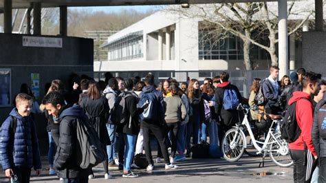 Blocage Partiel Au Lycée Camille Claudel