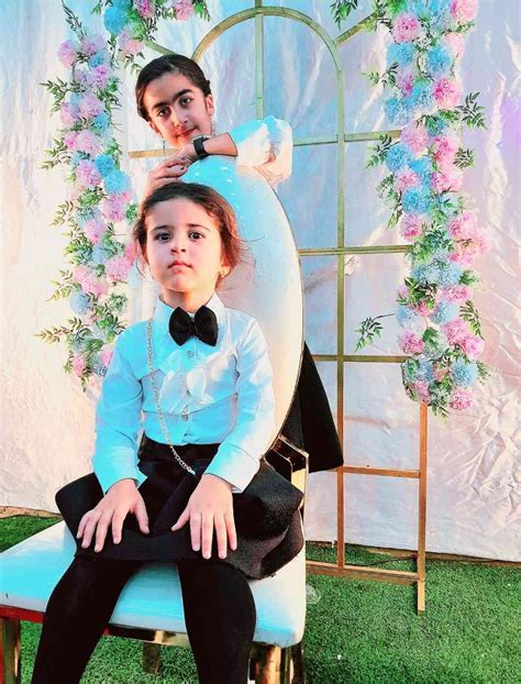 پروفایل جولیا پرسان