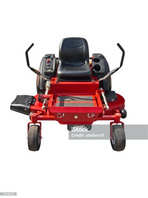 제로 턴 잔디 깎는 기계 기계는 짝수 높이에 잔디 표면을 잘라 잔디 깎는 기계에 대한 스톡 사진 및 기타 이미지 잔디 깎는 기계 컷아웃 타기 Istock