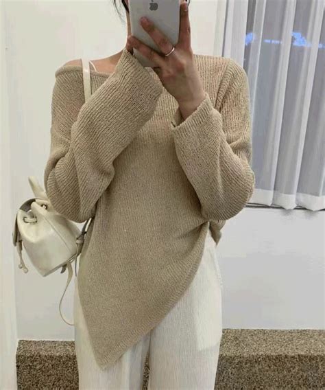 섹시무드 여신핏 감성 시스루니트 예쁜핏감의 시스루니트라운드넥고퀄핏감예쁜라인감데이트룩데일리룩하객룩매일입고싶은 편안함