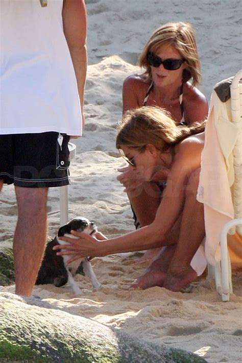 Jennifer Aniston Hot In A Bikini Photo