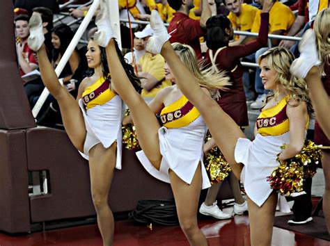 Usc Song Girls Kick A Photo On Flickriver