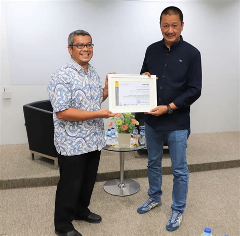 Kuliah Umum Mm Feb Ui Bersama Dirut Garuda Indonesia Restrukturisasi