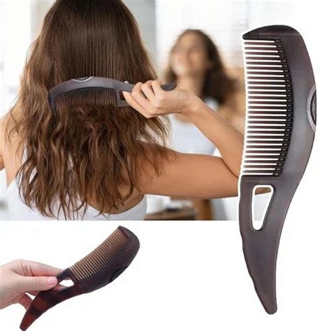 Plastic Scalp Brush For Dandruff Removal 7 Inch At ₹ 50 Piece In Surat