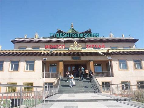 Ганжуур данжуураар газар нутгаа аргадав