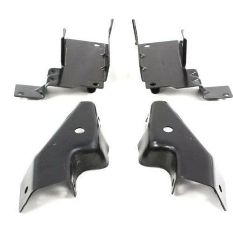 2003 2006 Chevy Silverado 3500 Front Bumper Bracket Set Baselslts
