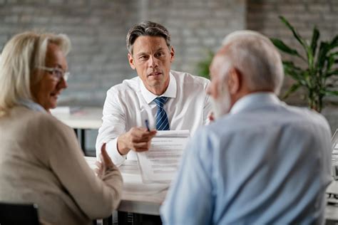 5 Must Have Litigation Software Tools For Lawyers