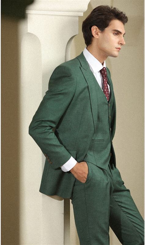 High Class Business Professional Formal Casual Suit Men′s Suit Fashion Handsome Summer Solid