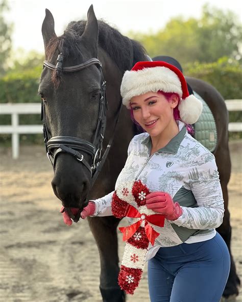 Who Is Lily Lou Biography Career Net Worth And More