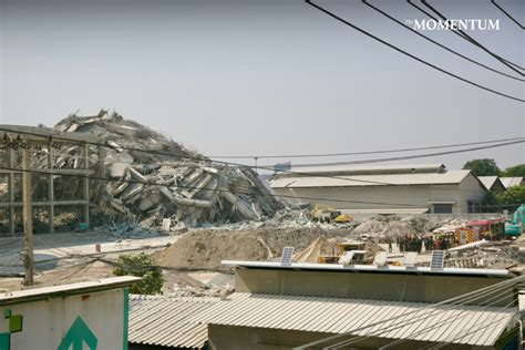 สภาพไซต์ก่อสร้างตึกสำนักงานการตรวจเงินแผ่นดิน หลังแผ่นดินไหวแมกนิจูด 7 7 ในเมียนมา มีรายงานบาด