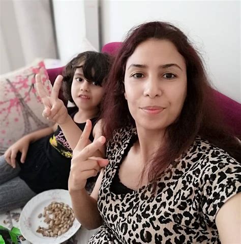 مغربية فتركيا Najat Yildiz