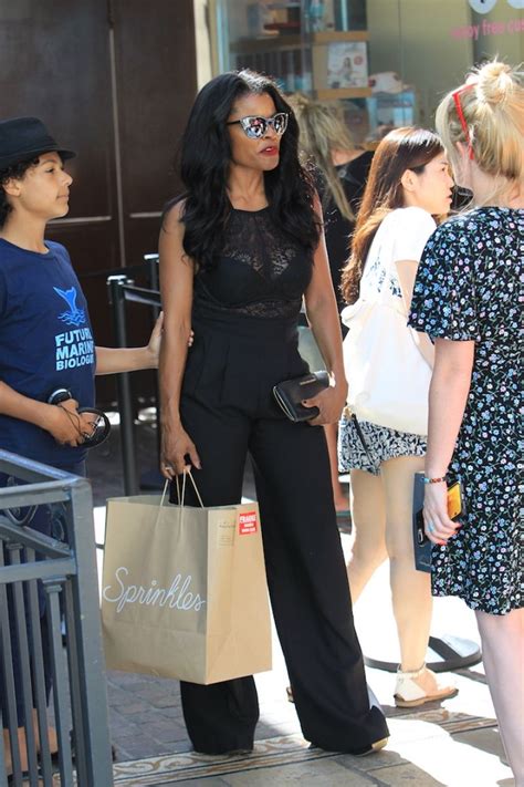 Keesha Sharp Out And About In Hollywood 06 17 2017 Zune2016