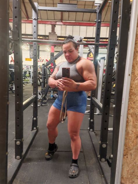 Dommeathenagoddessofmuscle 1goddessathena Posts X