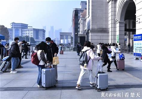 与春运错峰 武汉高校百万大学生开始陆续“回家”凤凰网湖北凤凰网
