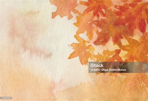 주황색 노란색 갈색 단풍 나무 잎으로 추상적 인 배경을 그린 손의 수채화 그림 숲속의 자연 가을 꽃 풍경 프레임 초대장 인테리어 배너 포스터를위한 예술 가을에 대한 스톡