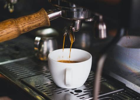 Graalvm 210 Introducing A New Way To Run Java By Oleg Šelajev Graalvm Medium