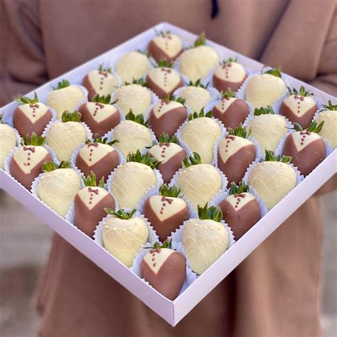 КЛУБНИКА Клубника в шоколаде с драже Milky купить в интернет магазине