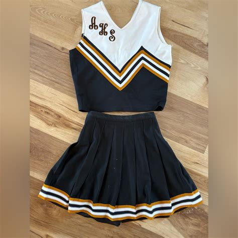 Cheerleader Uniform Great For Halloween Gem