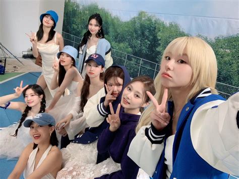 Photos Behind The Scenes With K Pop Girl Group Twice In New York Artofit