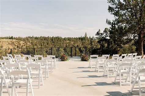 Destination Wedding Venue In Central Oregon