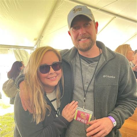 Kristin Klyoder18 • Threads Say More