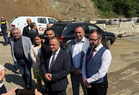 Регионалният министър На 30 юни пускаме движението по част от пътя Мездра Ботевград снимки