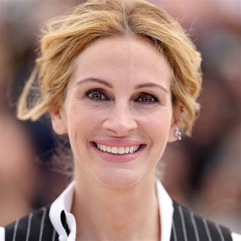 Farrah Fawcett Hairstyle Tutorial Popsugar Beauty