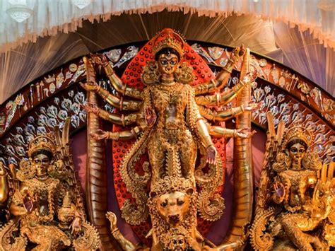 Mansa Devi कौन हैं भगवान शिव की पुत्री मनसा जो कहलाती हैं सांपों की देवी पढ़ें ये कथा Mansa