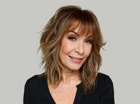 30 Stylish Haircuts For Middle Aged Women