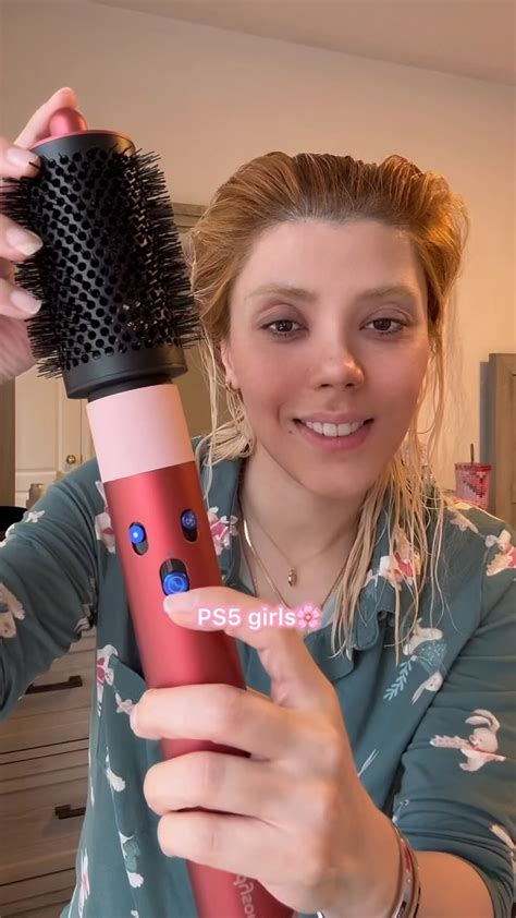 ‎ورزشکار وگن🕊‎ ‎“دختر باس کمر باریک باشه” آن خانم به طور طبیعی لب