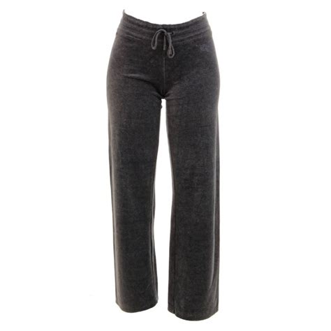 Calça Burberry Veludo Molhado Cinza Brechó De Luxo Prettynew