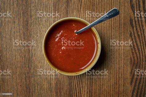 고전 그루지야어 요리 소스 나무 배경에 세라믹 그릇에 향신료와 사세벨리 0명에 대한 스톡 사진 및 기타 이미지 0명 건강한 식생활 고수 Istock