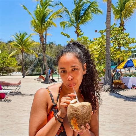 Améthyste Travel • Business • Chronic Illness Amysfm • Threads