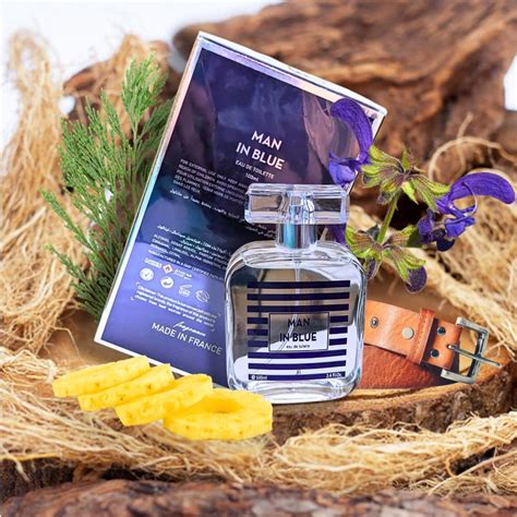 Man In Blue Pour Homme Eau De Toilette 100ml 34 Fl Oz Woody