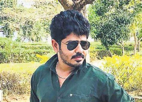 Vignesh Karthick To Make A Sci Fi Love Story