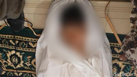 Sumpah Pocong Bukti Diri Tidak Bersalah Kosmo Digital