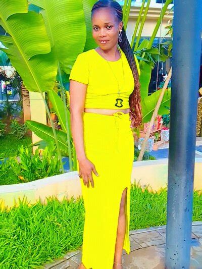 Queen Cey Cam Model Free Live Sex Show And Chat Stripchat