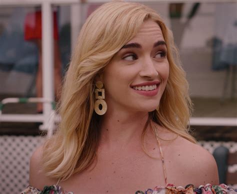 Cynthia From Ginny And Georgia Actress 60 Photos Moonagedaydreamfilm