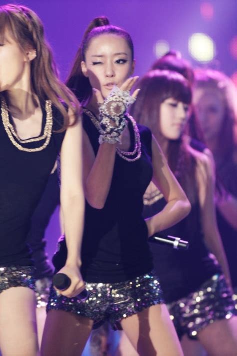 [레인보우 노출] 오승아 가슴 조현영 노출 고우리 노출 김지숙 노출 레인보우 노출 오승아 몸매 네이버 블로그