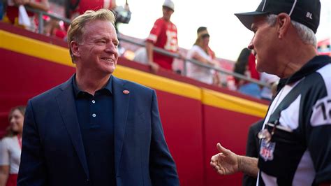 Nfl Commissioner Roger Goodell Agrees To Three Year Extension Fox News