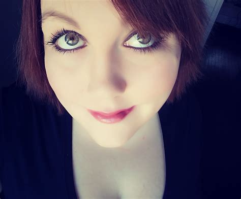 Stephanie Downards Instagram Twitter And Facebook On Idcrawl