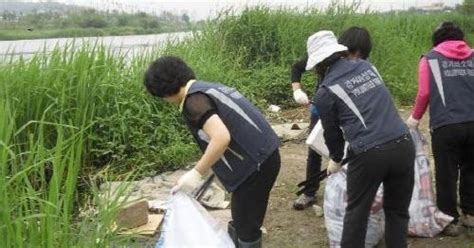 남양주 진건여성의용소방대 하천변 쓰레기 수거