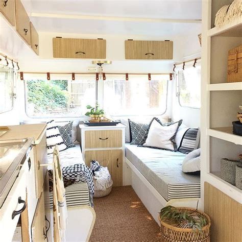 45 Fantastic Rv Camper Interior Ideas Caravan Interior Camper