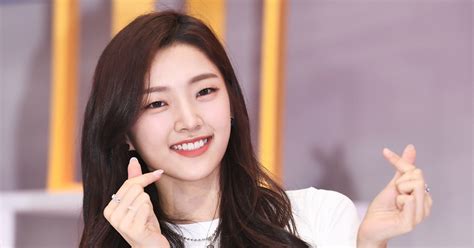 박소은 위클리 화사한 양손 하트 [포토엔hd]